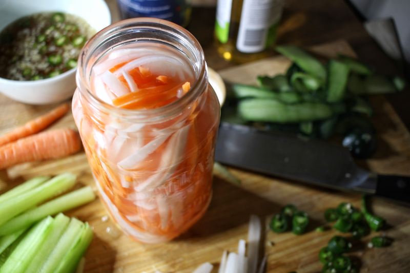Quick Pickles - The Buslife Kitchen